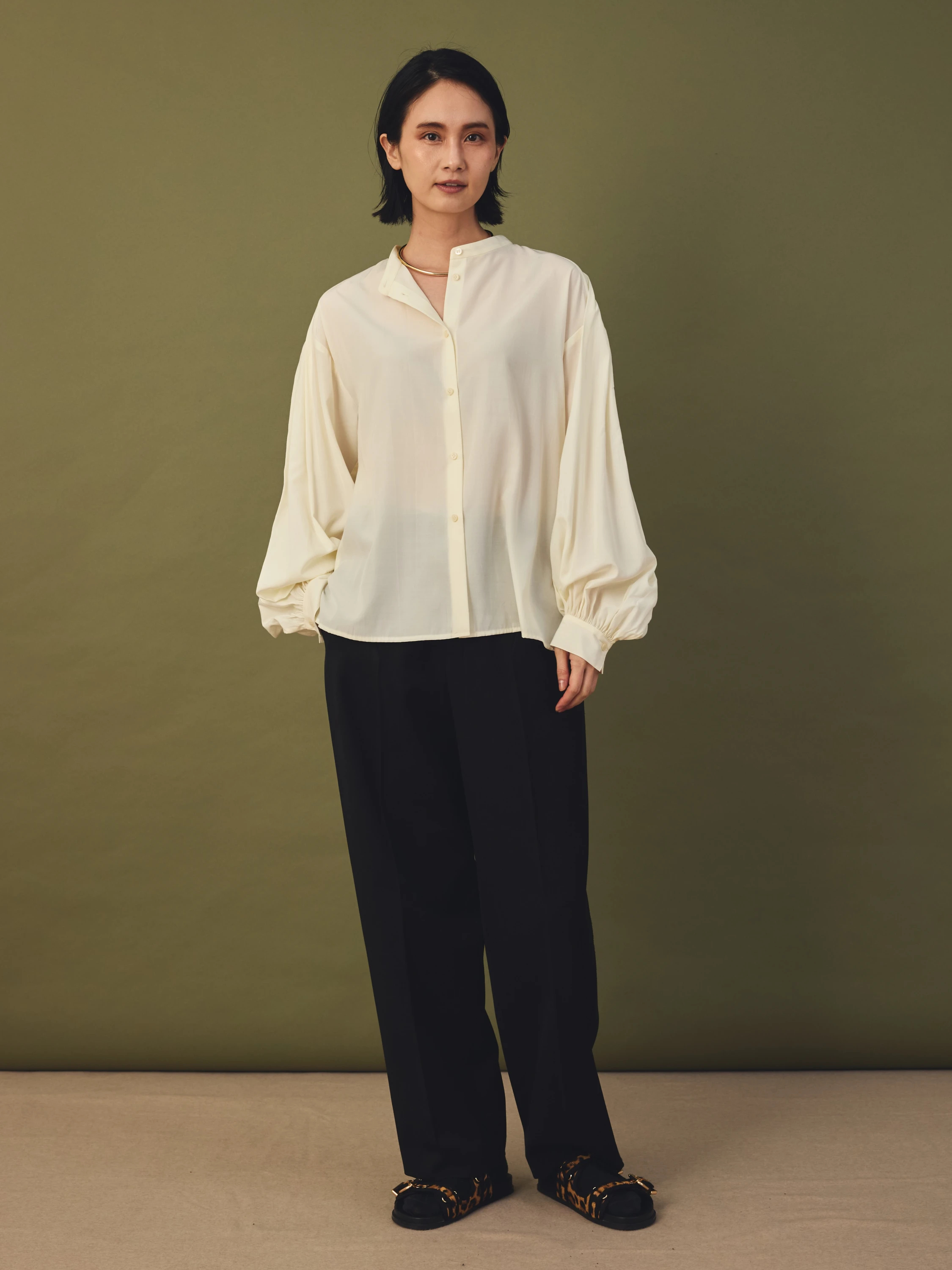 ピンタックフェミンブラウス / COOMB（クーム）のシャツ・ブラウス通販 | COOMB official online store